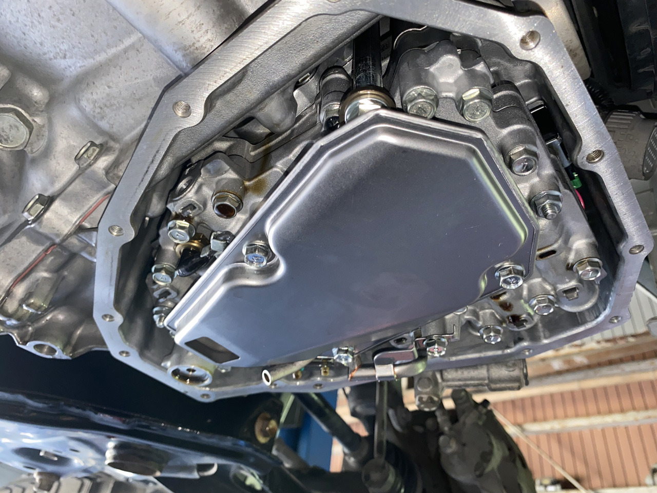 スズキ スペーシア（MK32S） CVTフルードの圧送交換: メカドックのブログ